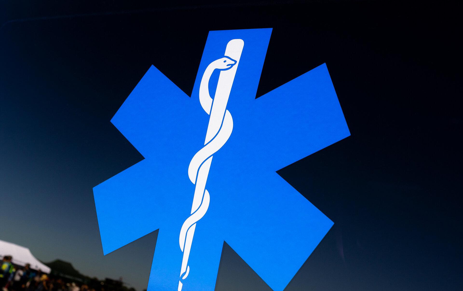 Der Äskulapstab - Symbol der Ärzte und Apotheker • Wissenszirkel